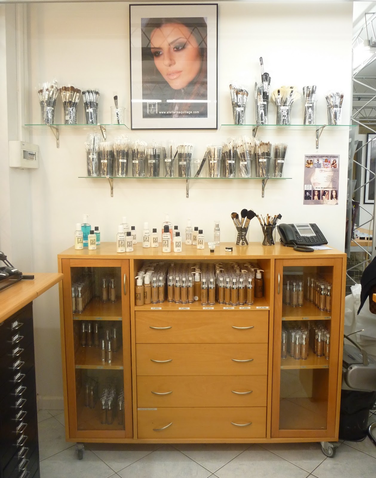 Shine Sparkle Smile: Make-Up Atelier Paris: Professional Makeup Divine