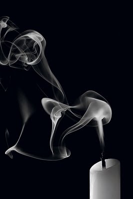 Julen Urdaibai: VELAS QUE SE ENCIENDEN, VELAS QUE SE APAGAN