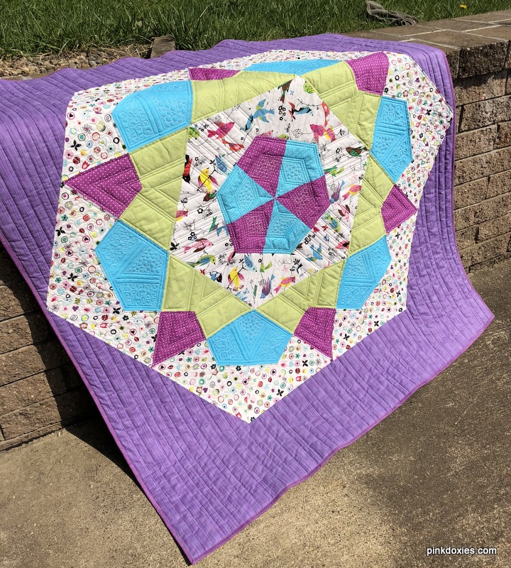 Julie Stocker Quilts at Pink Doxies: Giant Rose Star Quilt Finish
