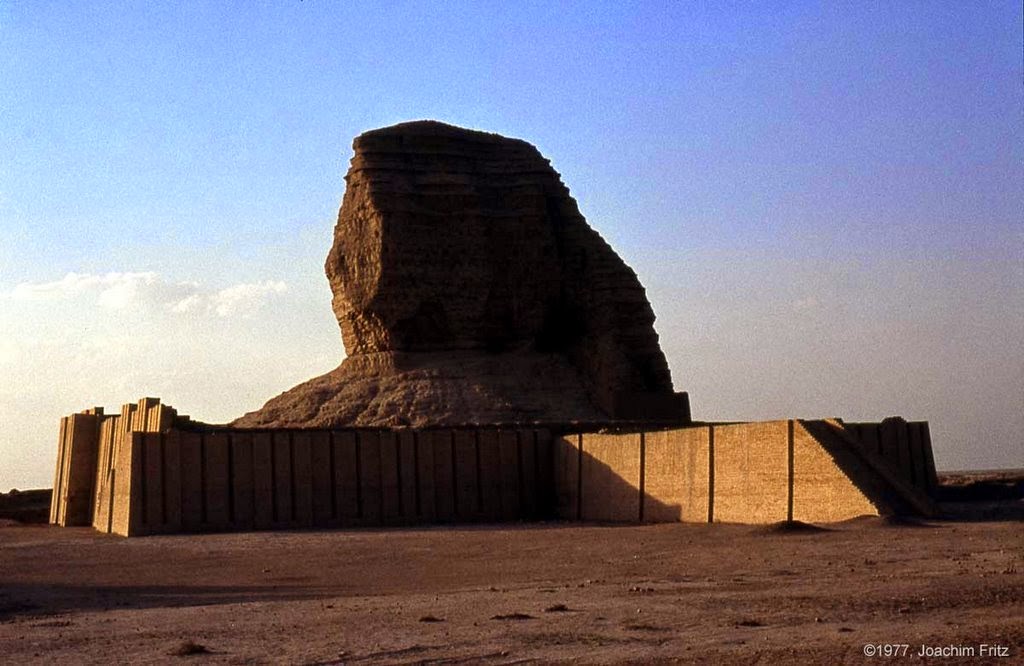 Dünyada her ne yaşanmışsa mutlaka iz bırakmıştır. Önemli olan o izlerin ...