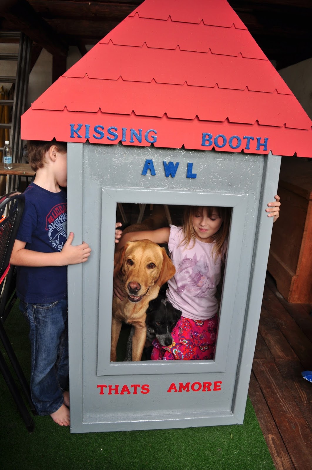 Animals Without Limits: AWL CHARITY KISSING BOOTH