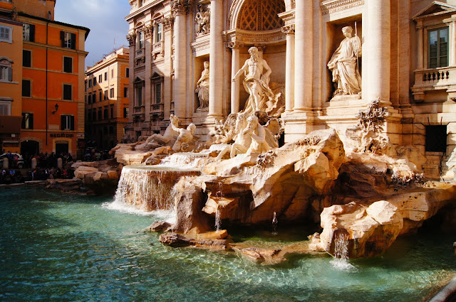 PETITS PARADIS: La fontaine de Trevi (Rome, Italie)