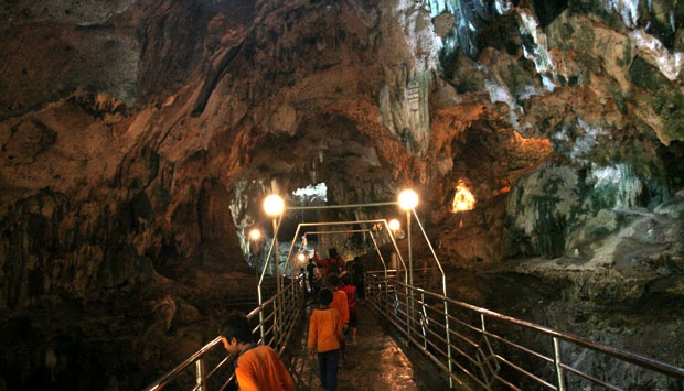 Jati Jajar Cave (Indonesia) ~ Tour and Travel
