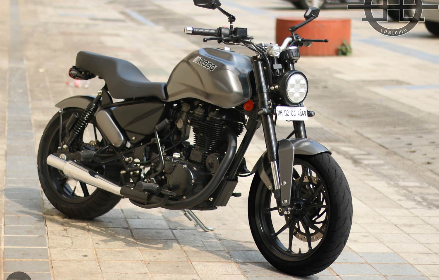 X350 Royal Enfield Thunderbird Street Custom by Haldankar Customs ...