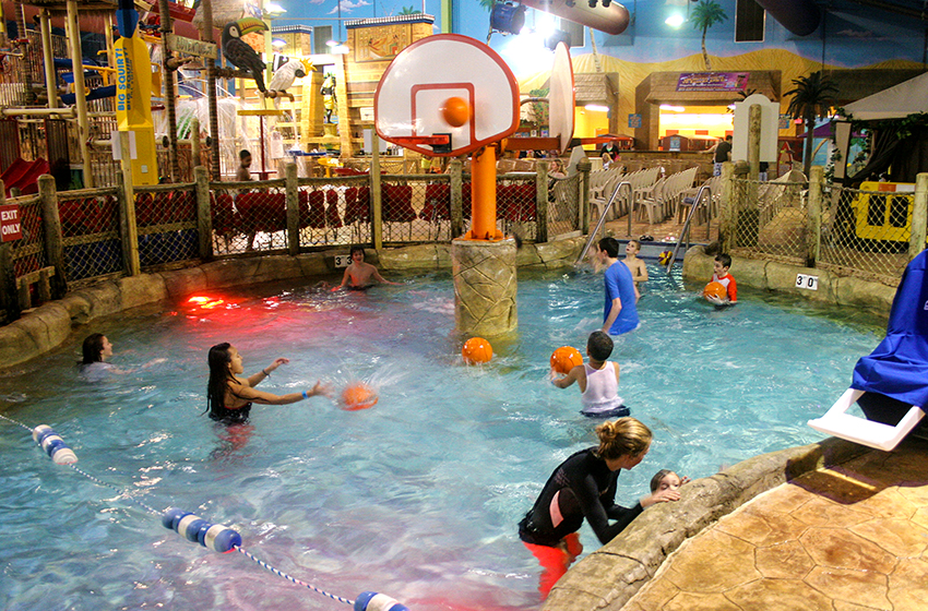 Tri-State Hot Spots: : Review: Sahara Sam's Oasis, Indoor and Outdoor ...