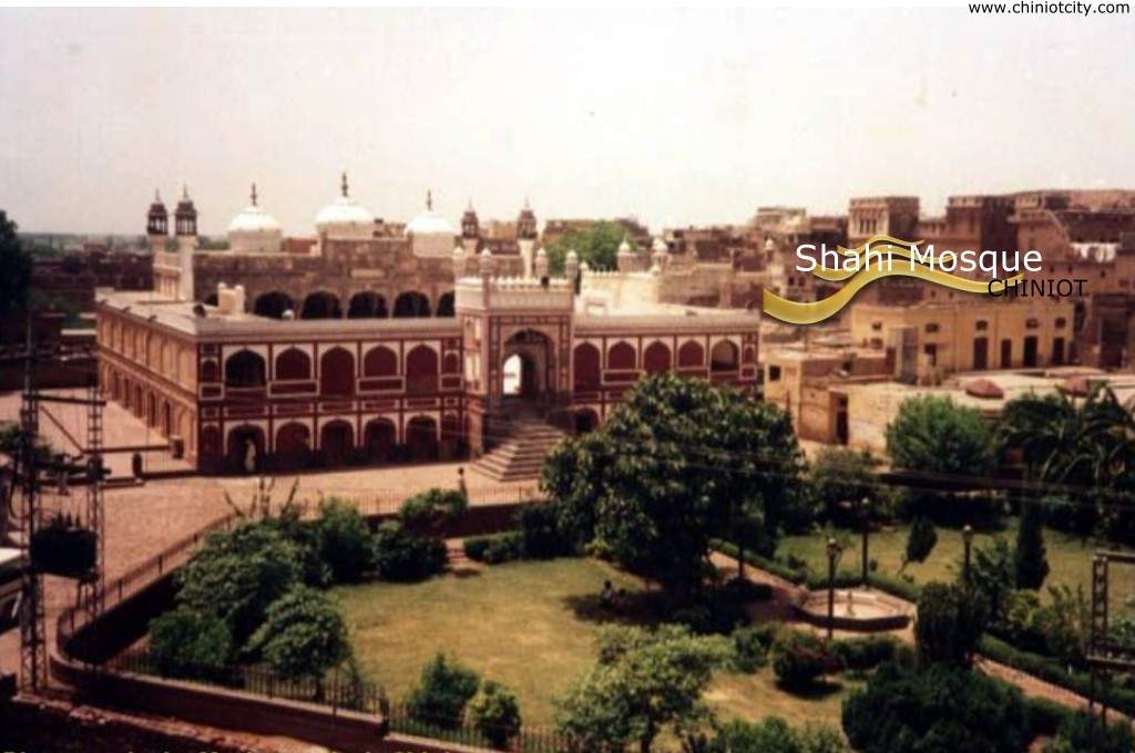 Chiniot Furniture: Mosques of Chiniot