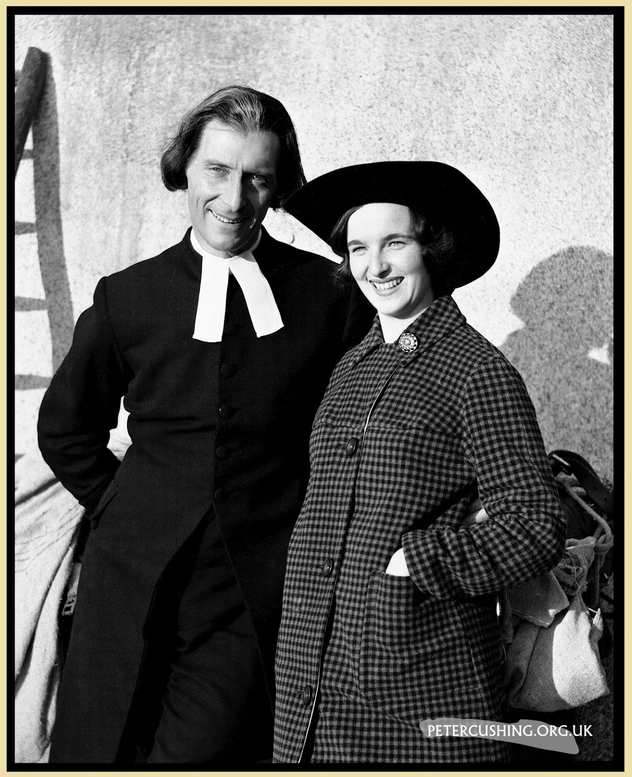 PETERCUSHINGBLOG.BLOGSPOT.COM (PCASUK): PETER CUSHING : BEHIND THE ...