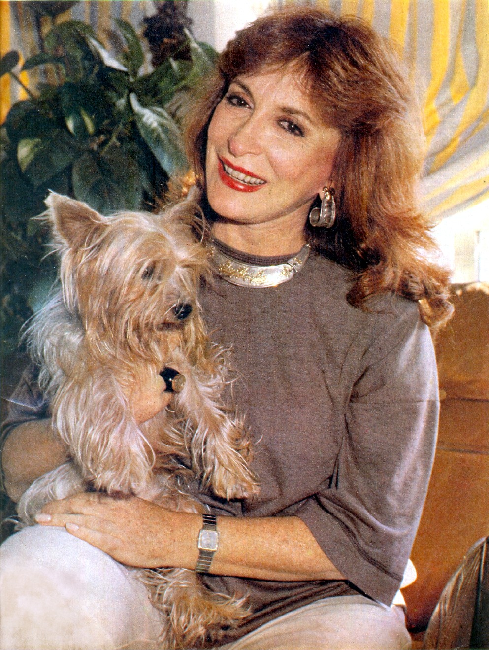 Astros em Revista: TEREZA RACHEL - A DIVA EMPRESÁRIA