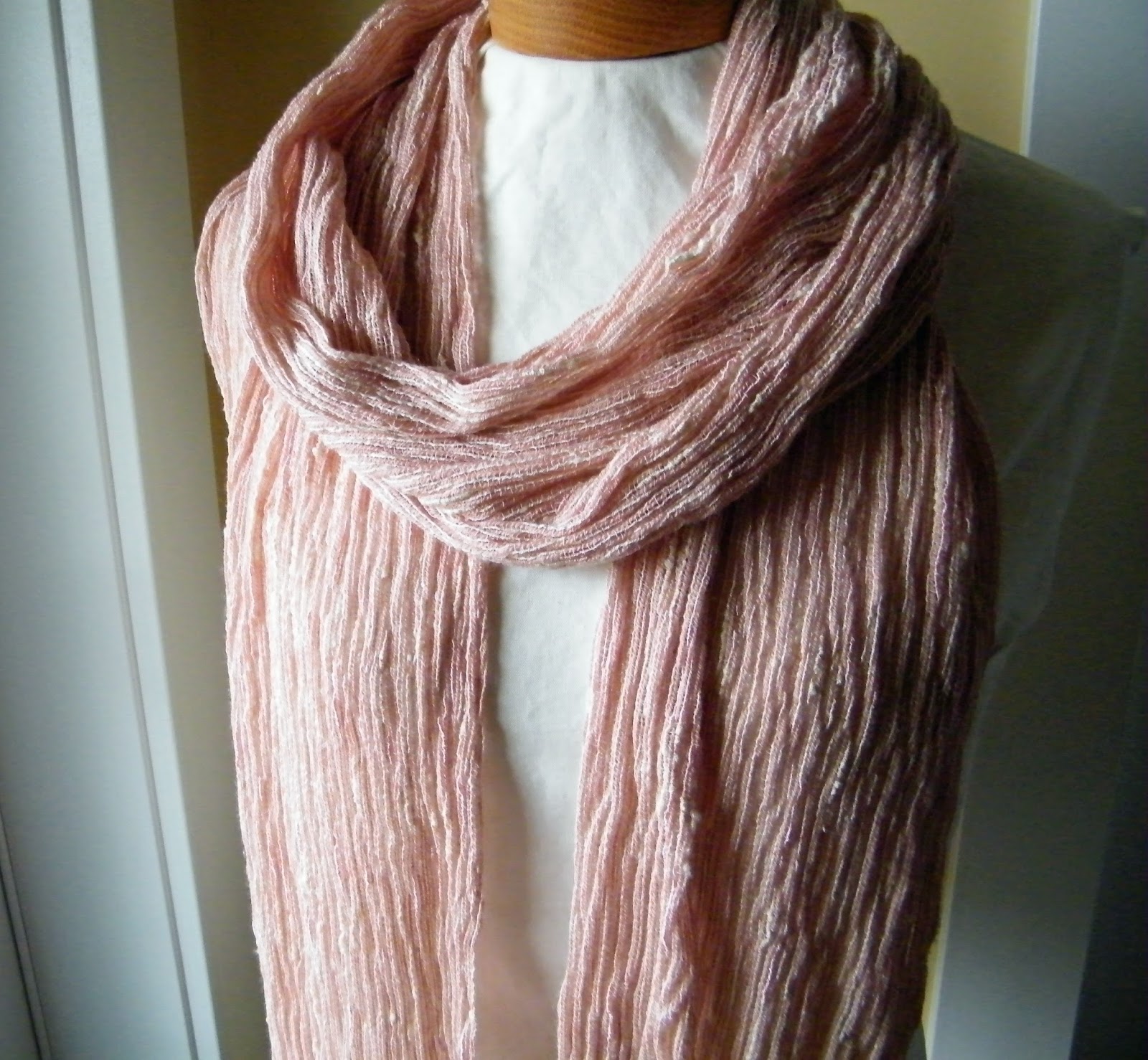 Dust Bunnies Under My Loom: Collapse Weave in Plain Weave