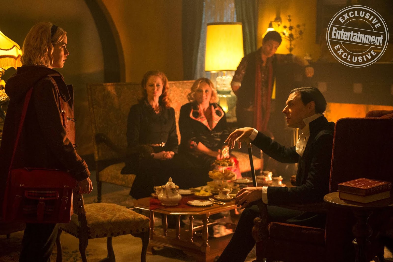 Chilling Adventures of Sabrina - Teaser Promo, Promotional Photos ...