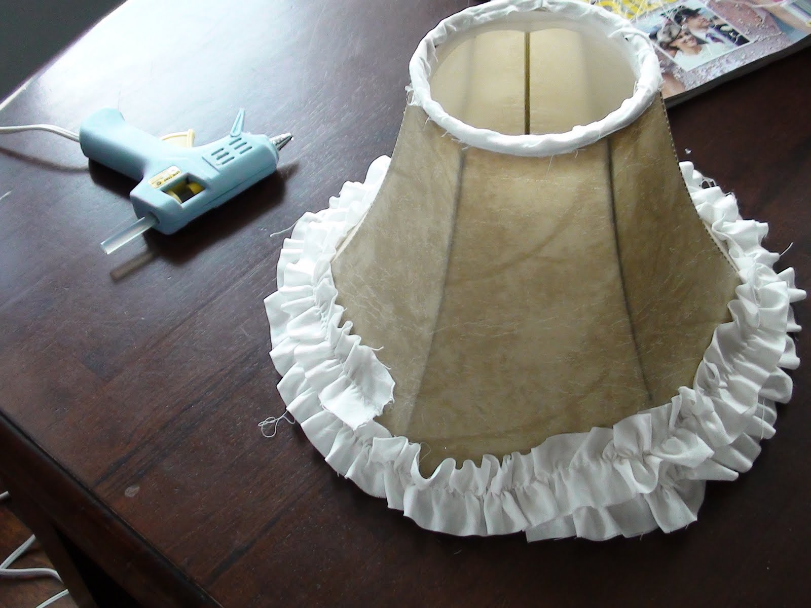 Kerr-afty Creations: DIY Ruffle Lampshade