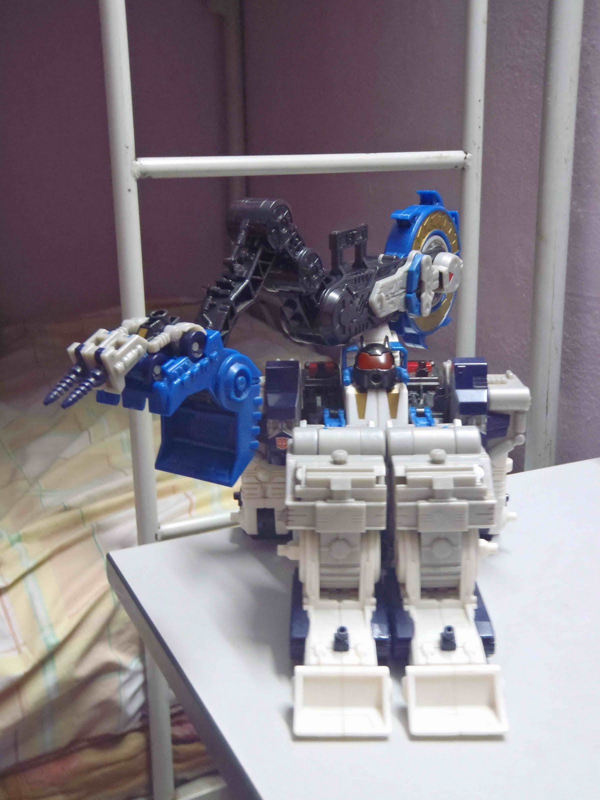 Transformers Cybertron Metroplex