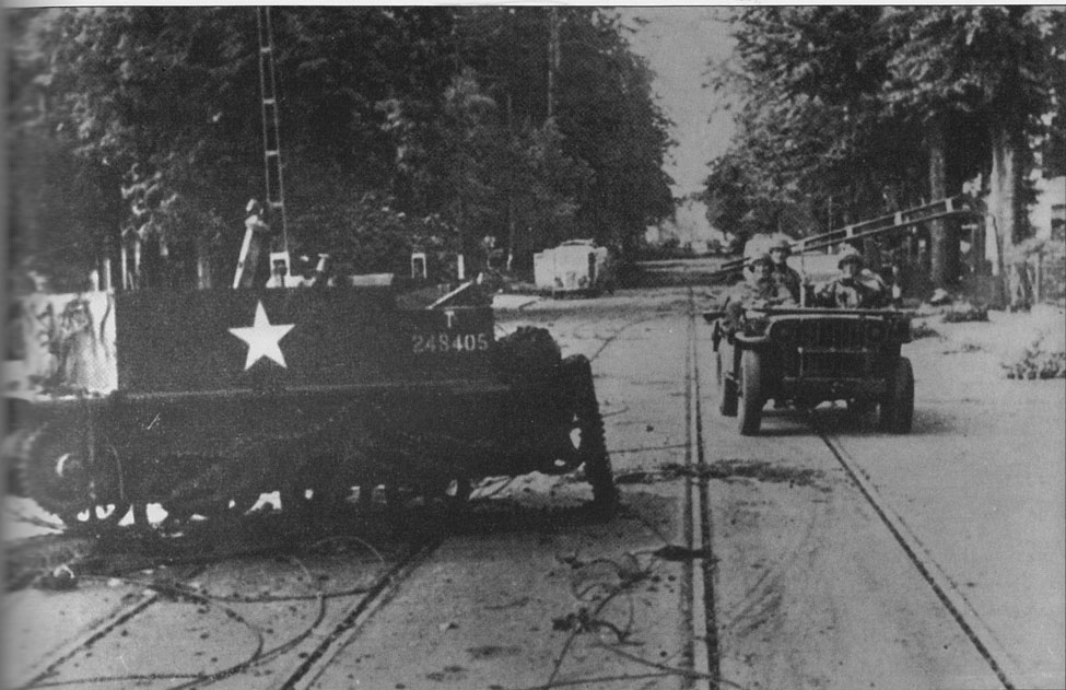 Arnhem Jim: The Universal Carriers of the British 1st Airborne Division ...