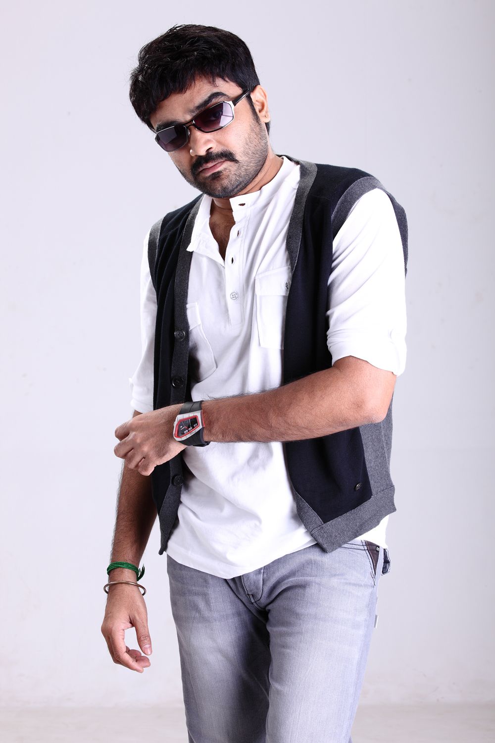 Nikhilscinema: Aavi Kumar Movie Stills