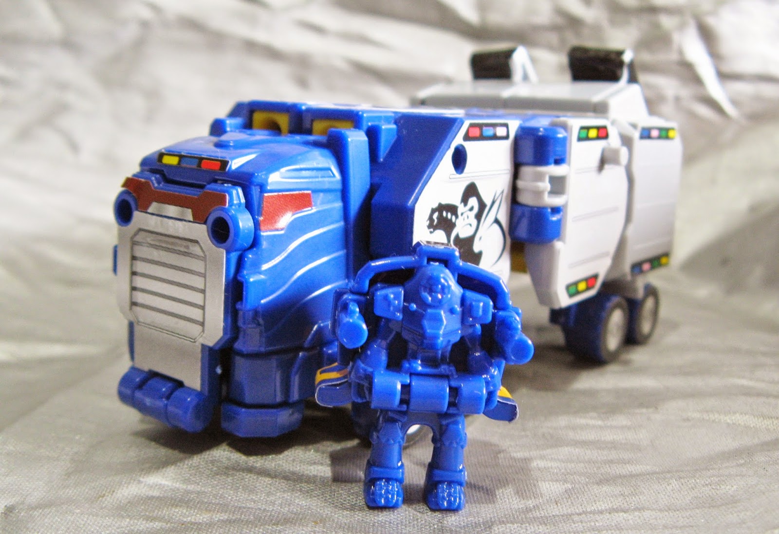 食玩樂 特命戰隊Go Busters 特命者Gorisaki Banana & Usada Lettuce猩崎Banana和兔田Lettuce