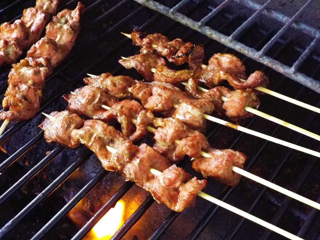 Clever, Crafty, Cookin' Mama: Teriyaki Beef Skewers (Meat on Sticks)