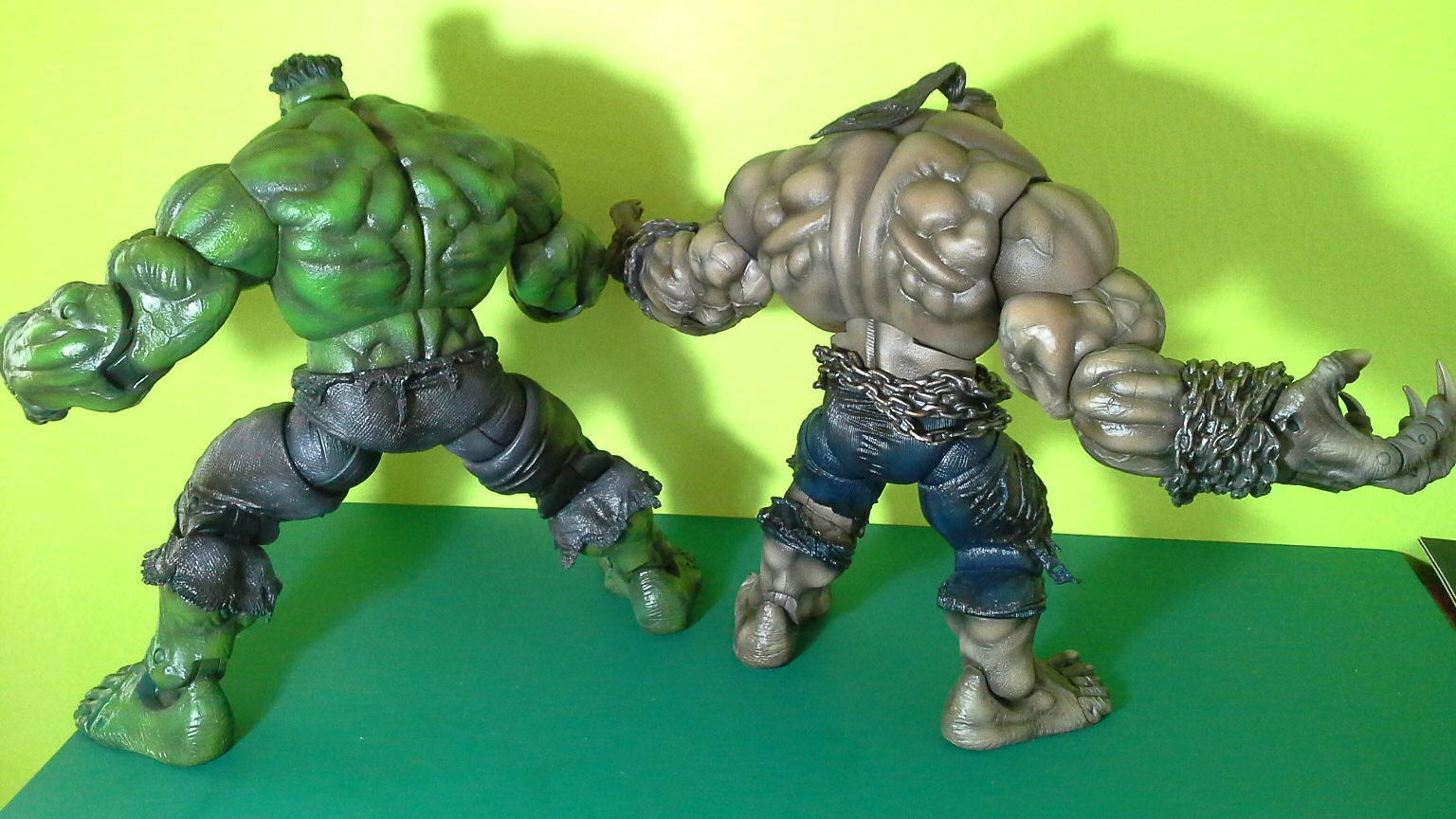 JUST Custom Toy: Custom repainted version of Pitt vs Hulk