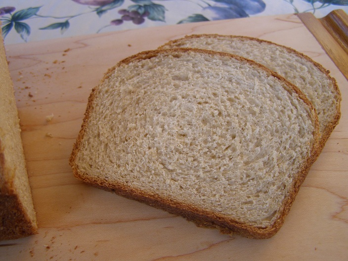 Hanaâ's Kitchen: Whole-Grain Maple Oat Bread