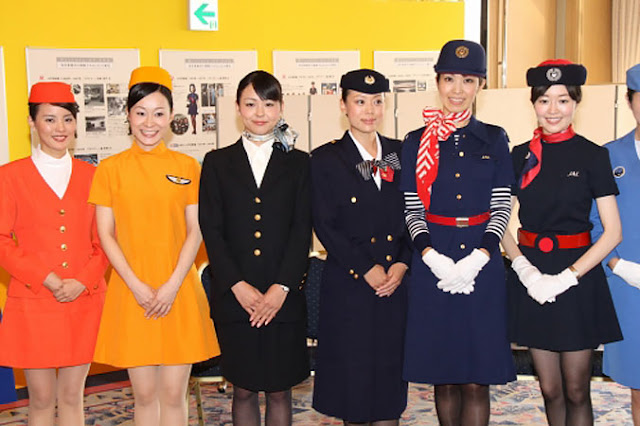 Cabin Crew Photos: Japan Airlines Stewardess Uniforms