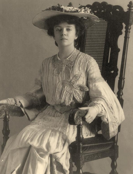 Pillar to Post: MEDIA MONDAY / AMERICA’S FIRST MEDIA DARLING