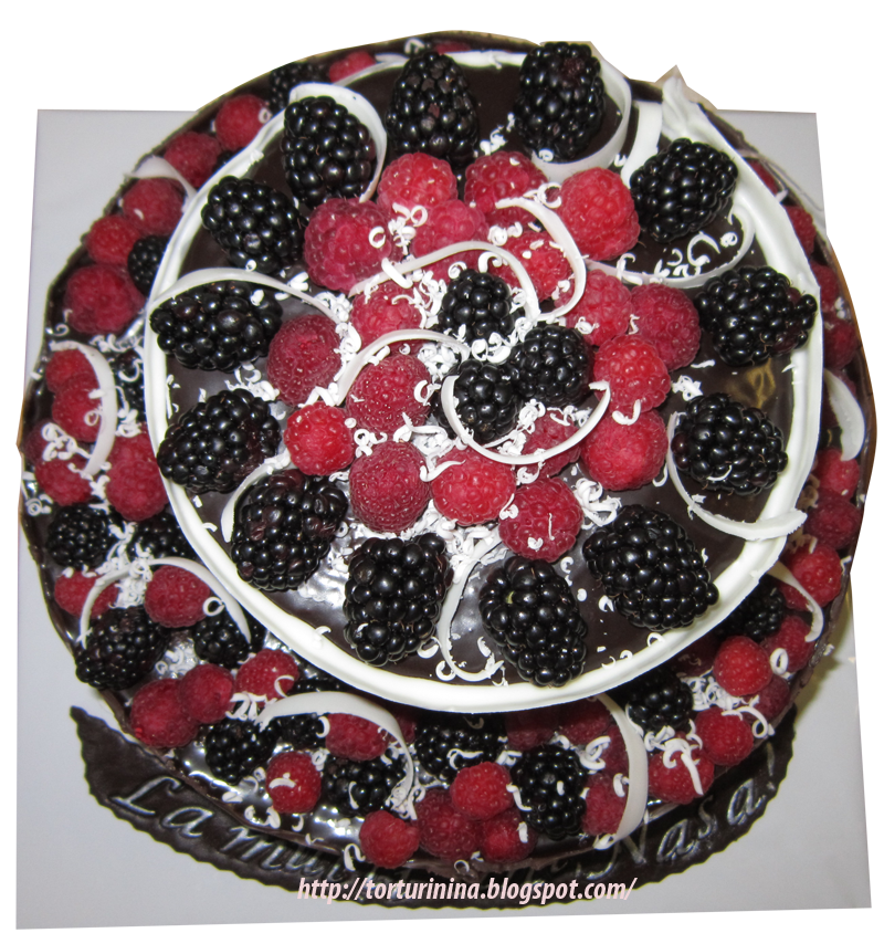 Nina's Art Cake: Tort cu fructe de padure