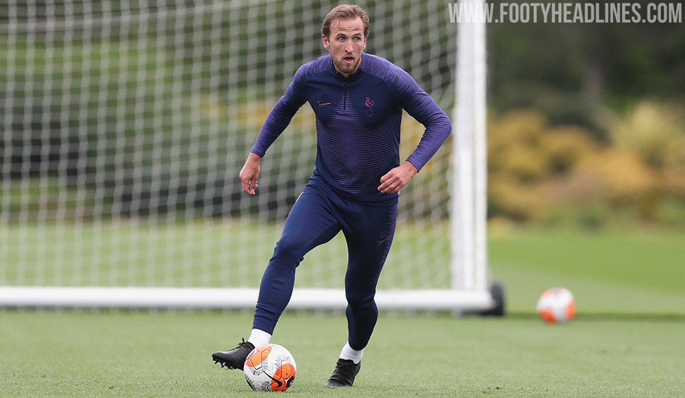 Eden Hazard & Harry Kane Give Perfect Look At All-New Nike Phantom GT ...