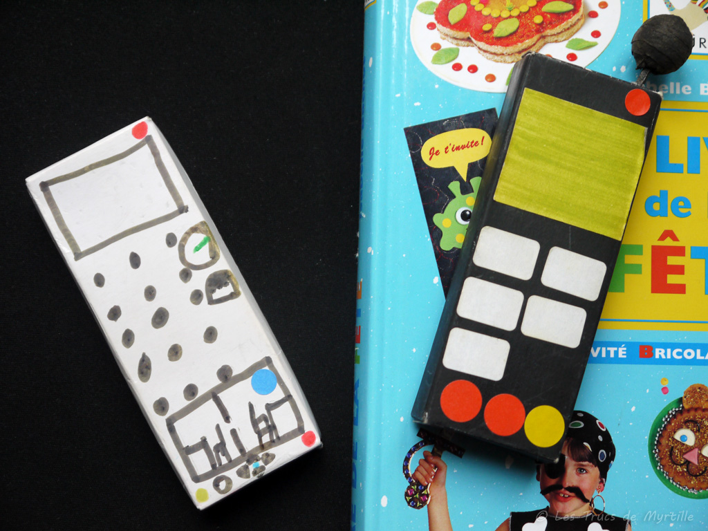Les Trucs de Myrtille: Fabriquer un téléphone en carton (déguisement)