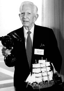 Mr Malcom Mc Lean - Who invented shipping CONTAINER ~ Export Import India