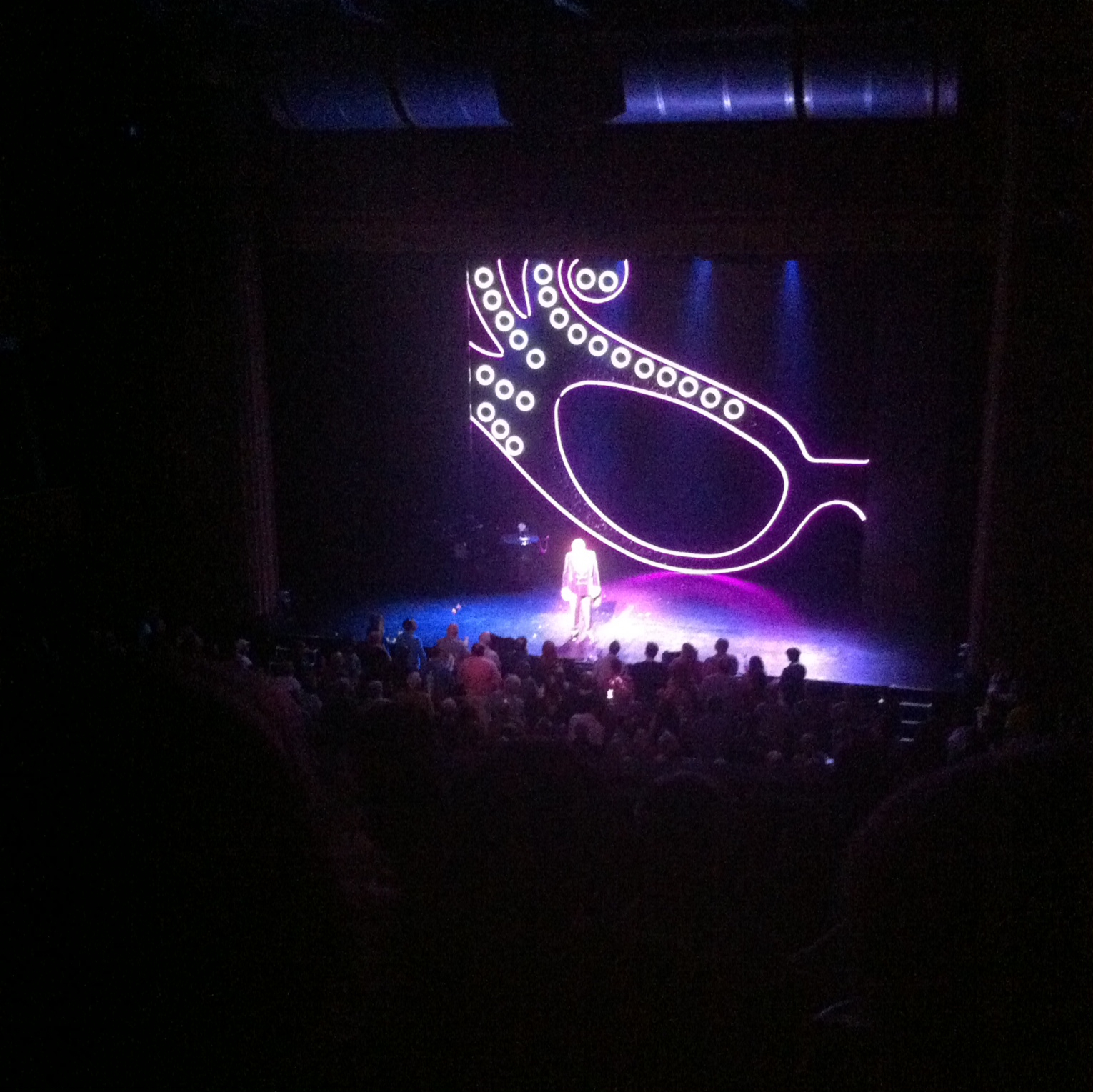 wacky tacky: wacky tacky Icons: Dame Edna Everage