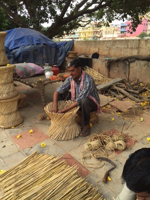 jayantiblogshere: Unusual Occupations - Mudha maker from Mandi Mirza khan