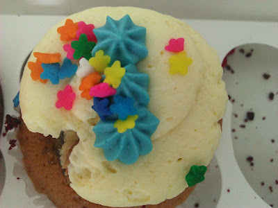 Tasty Or Not?: Bijoux Cupcakes @ KLCC: I Never Like Cupcakes, But It's ...