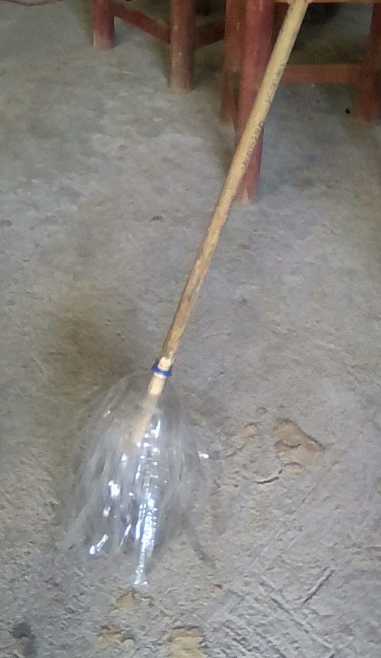 Proyecto PET: EL PROTOTIPO LA ESCOBA DE PET
