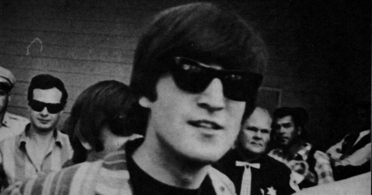 Meet the Beatles for Real: Eppy in the background