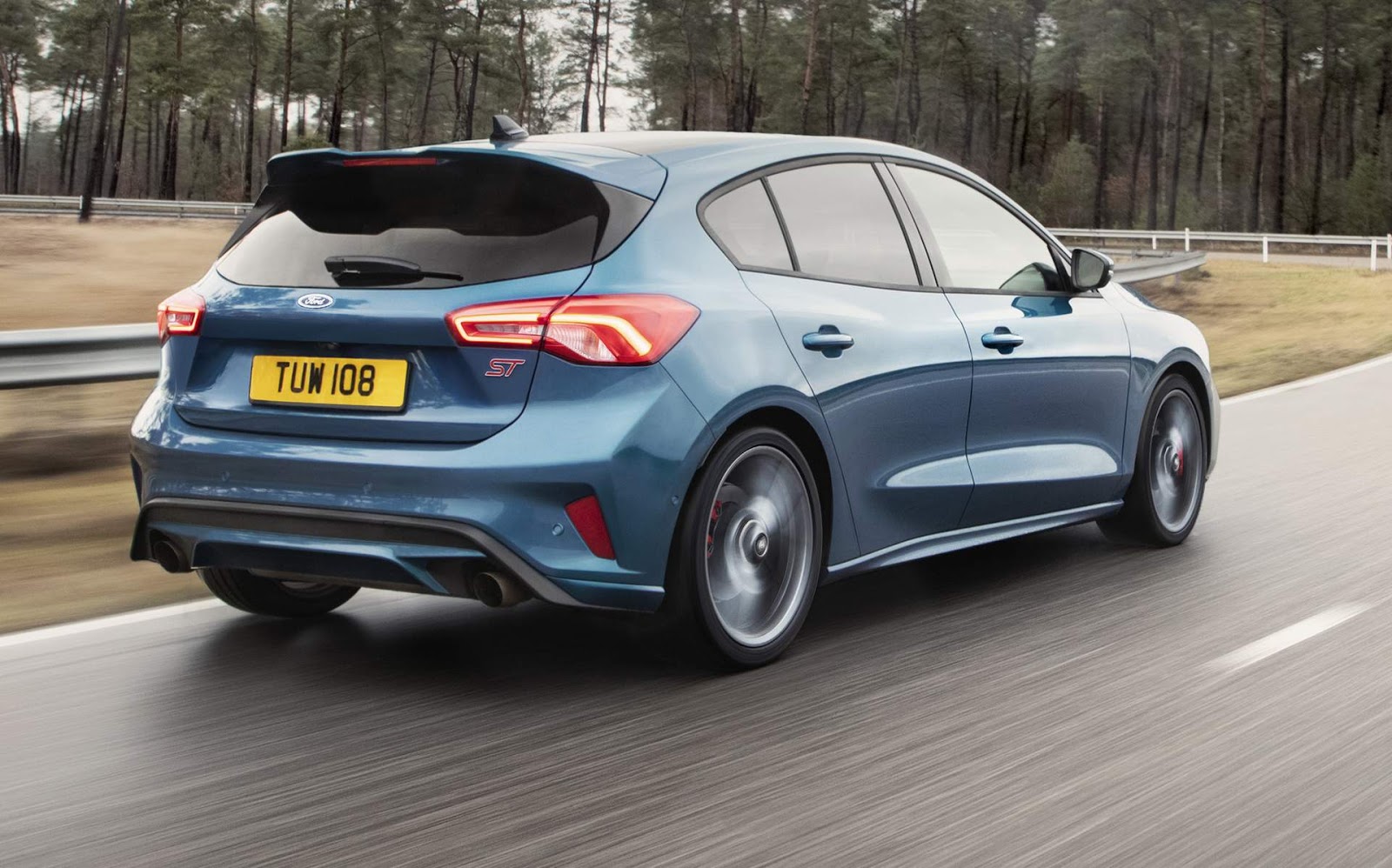 Ford Focus ST 2020 2.3 Turbo chega com 280 cv - fotos