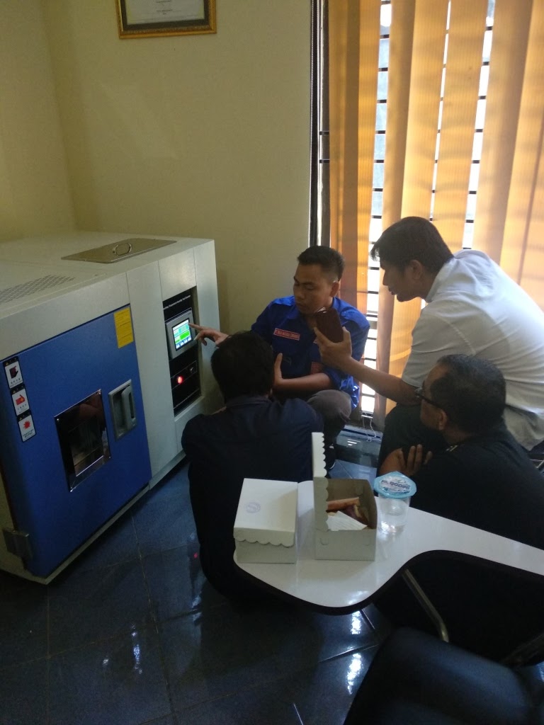 Climatic Chamber - DISTRIBUTOR ALAT LABORATORIUM JAKARTA 021-62302799