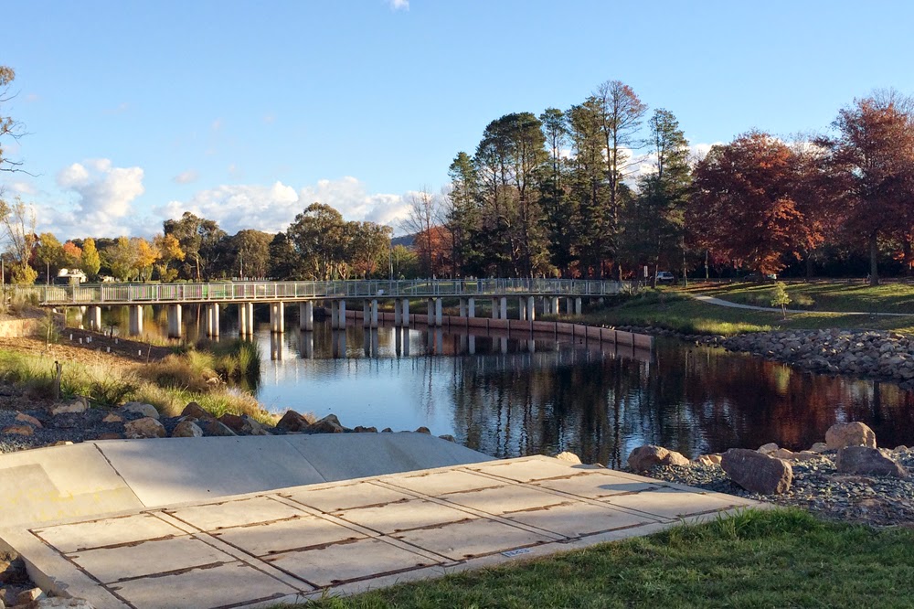 The World is Just Awesome!: Lyneham Wetland, Canberra