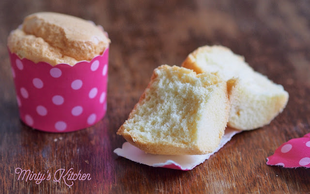 Minty's Kitchen: Sponge Cupcakes