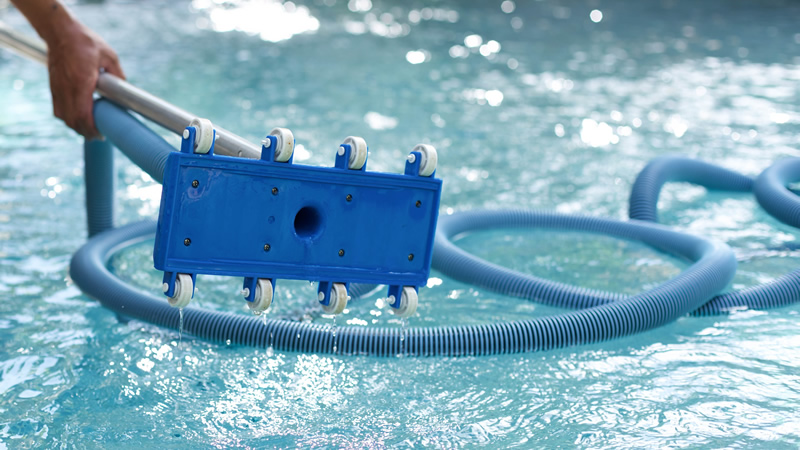5 Steps to Keep Your Swimming Pool Clean and Germ Free