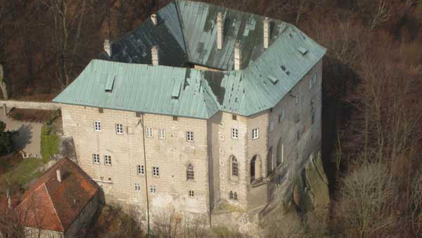 Haunted Castles We Dare You to Visit