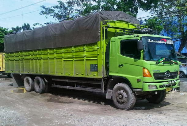 sewa mobil truck,CDD ,FUSO,TRONTON,WINGBOX dan LOSBAK : 2014
