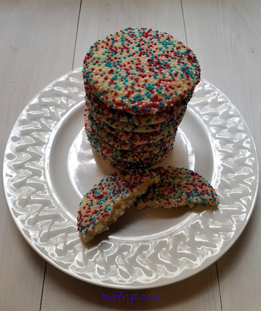 Two Frys: Sprinkle Cookies for Labor Day