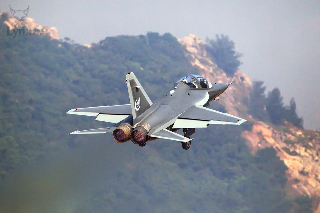 China Defense Blog: 12 L-15s to be exported to Latin America and Africa ...