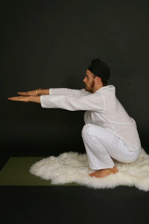 7 Kundalini Yoga Postures to Clear the Chakras! - Vazhga Valamudan