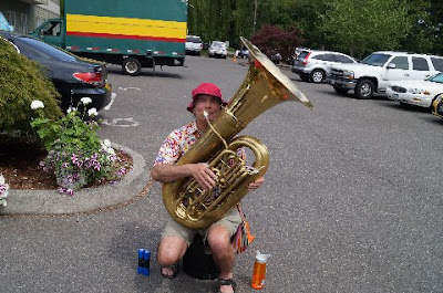 Shoreline Area News: Tuba Man serenades shoppers at Lake Forest Park ...