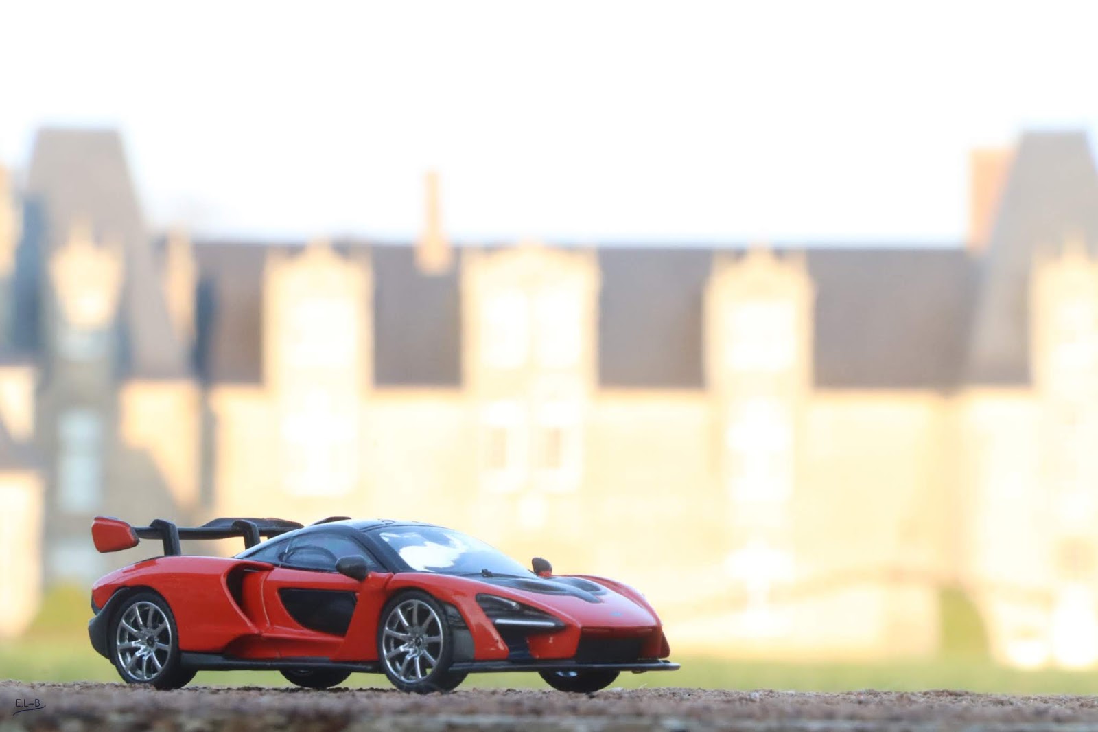 La McLaren Senna par Mini GT - Mininches