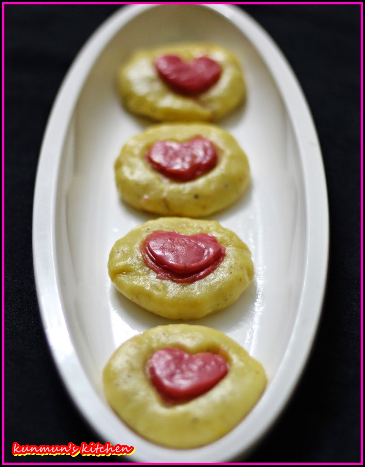 Kunmun's Delicious Kitchen: Doodh Peda / Malai Peda / Milk Peda