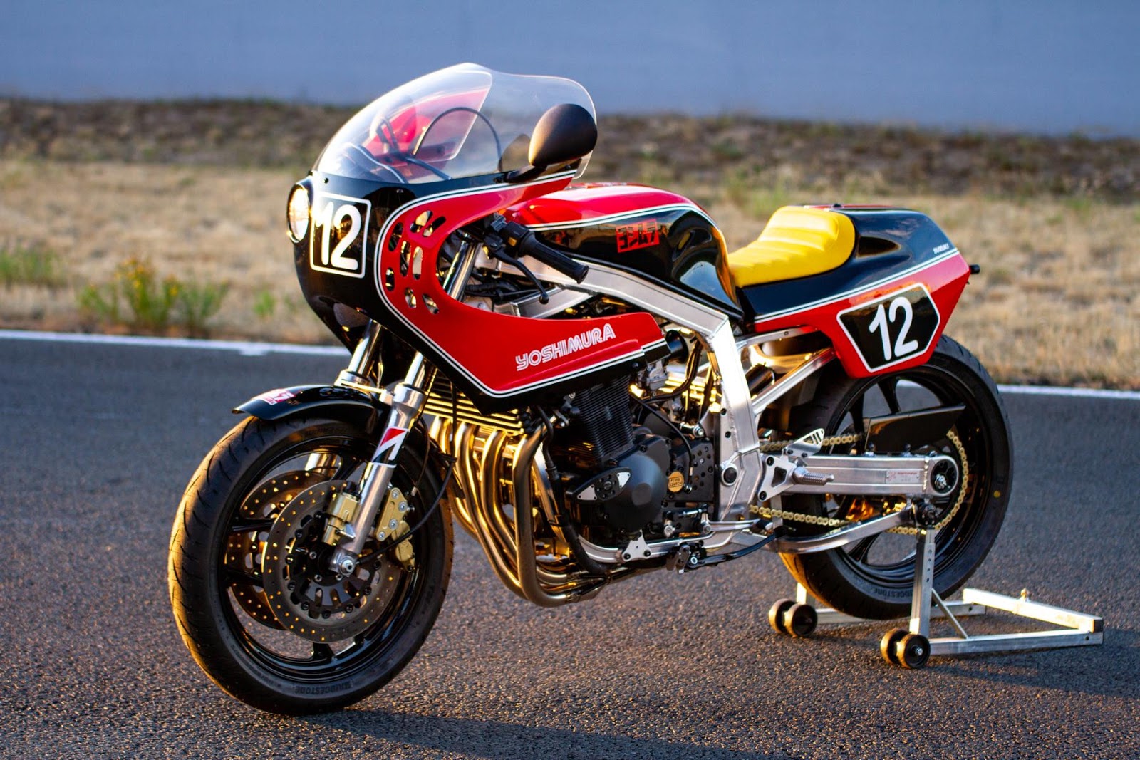Yoshimura Suzuki - RocketGarage - Cafe Racer Magazine
