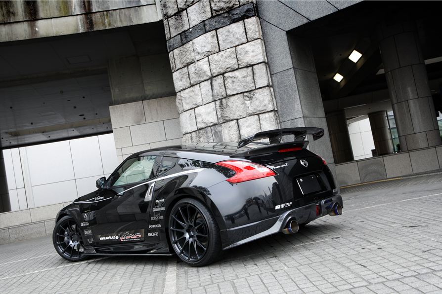 JDMphasis: Varis Z34 Showcase