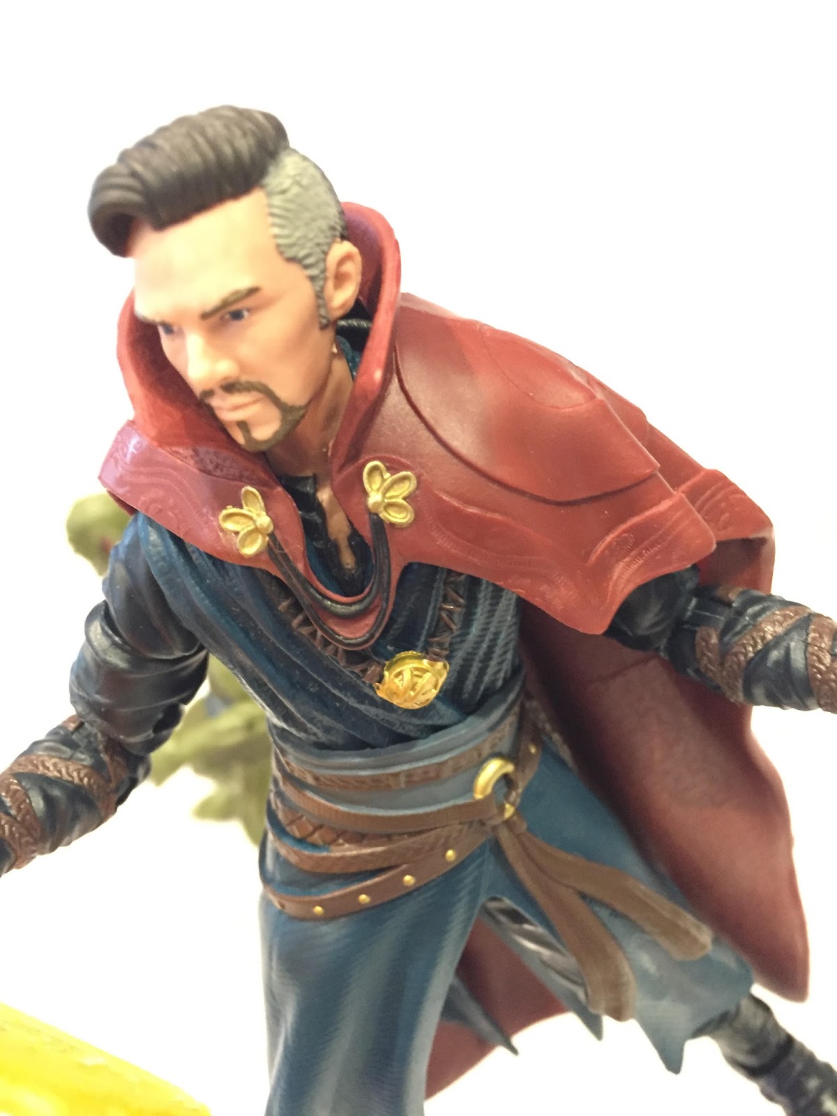 SDCC 2016: Hasbro Reveals Marvel Legends DOCTOR STRANGE Action Figures