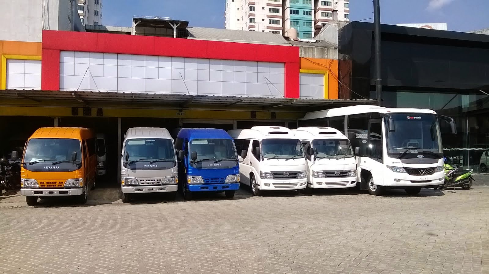 HINO PAKET DP MURAH: DUTRO 2017